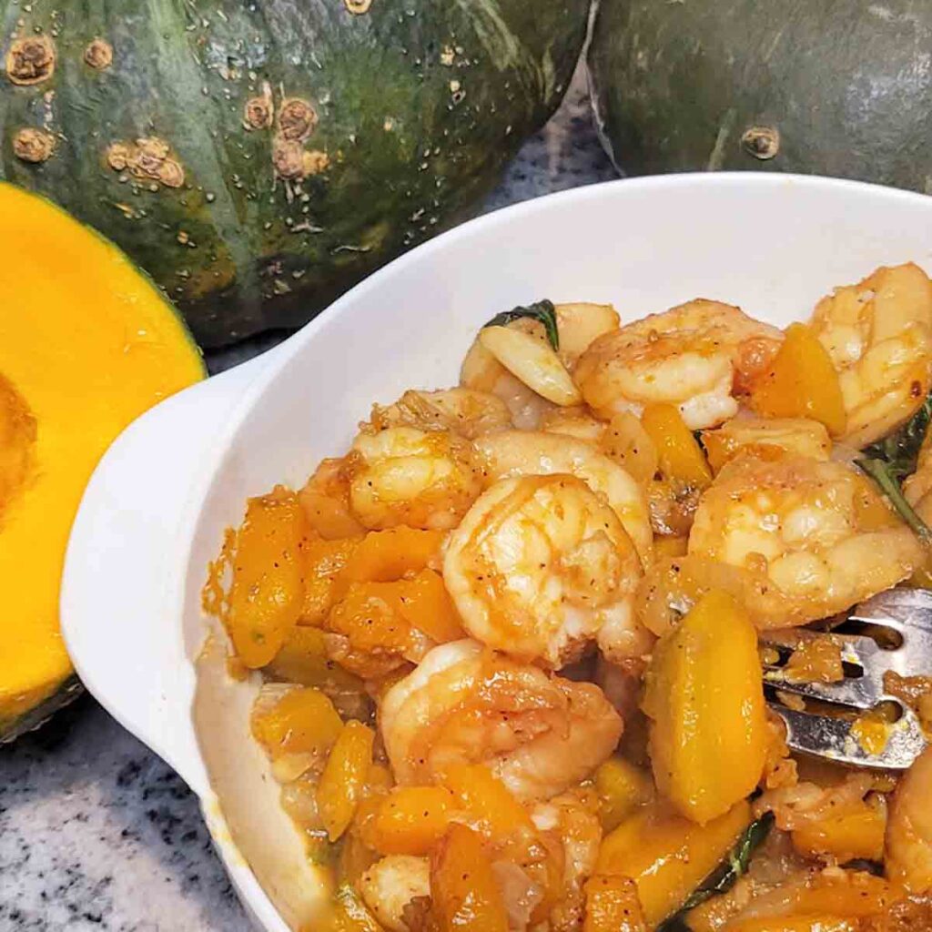 Easy Stir-Fried Kabocha Squash and Shrimp or Chicken - Healthy Thai Recipes