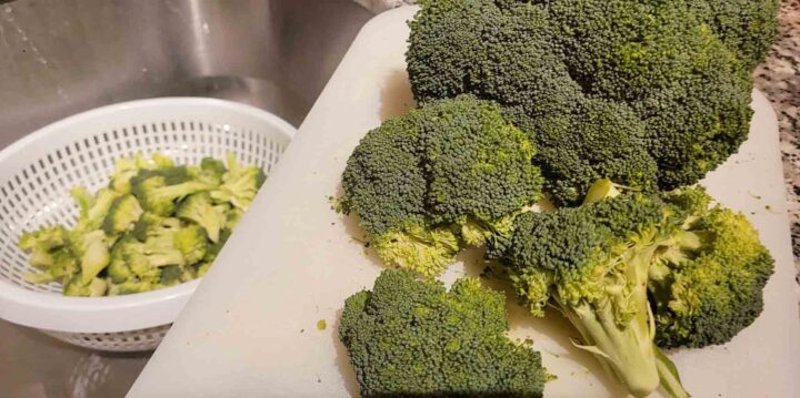 Thai Mom's Super Simple and Easy Stir-fried Broccoli and Chicken Recipe ...